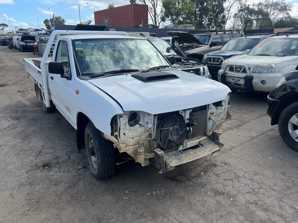 NISSAN NAVARA D22 2WD SINGLE CAB YD25 DIESEL WRECKING