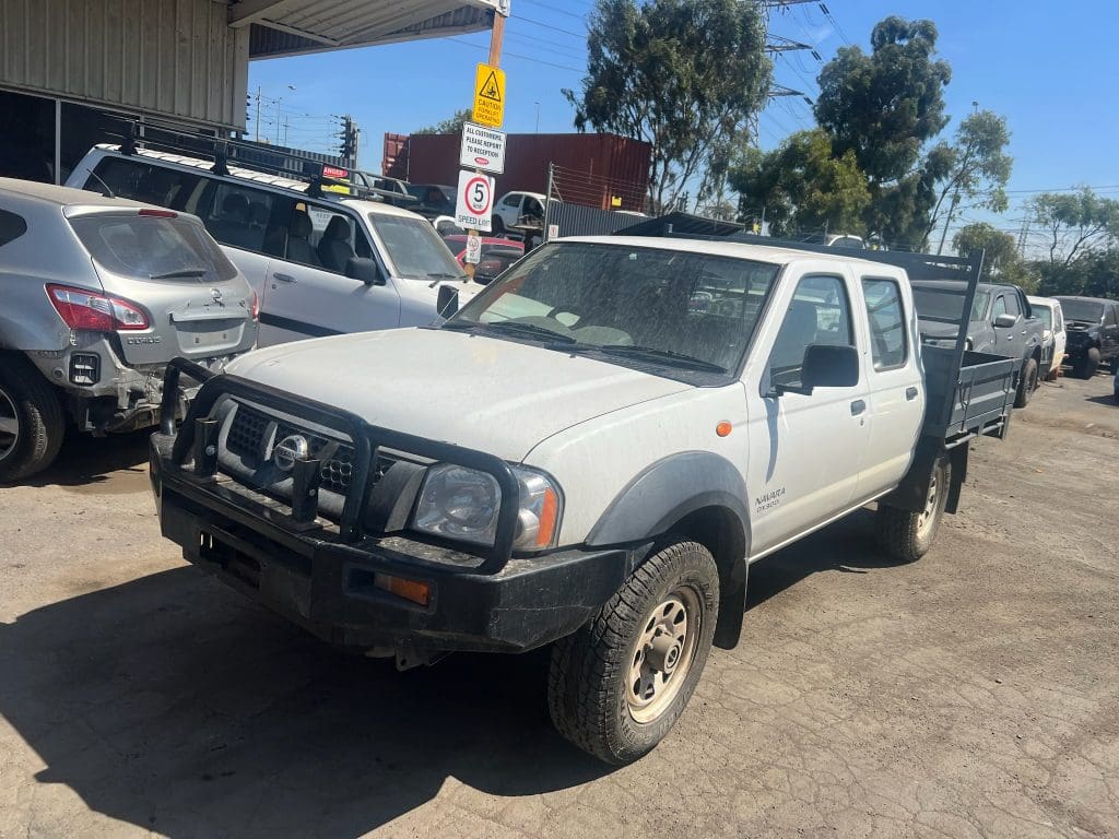 NISSAN NAVARA D22 DX ZD30 DIESEL 4X4 STEEL TRAY 2005 WRECKING