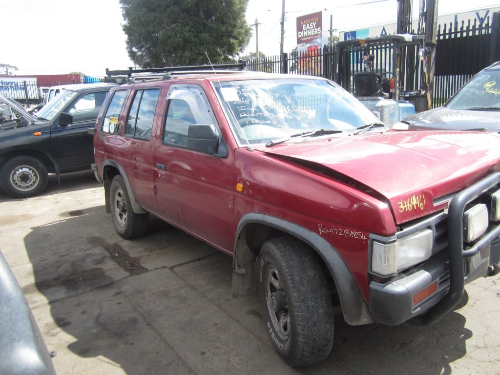 NISSAN PATHFINDER D21 PETROL V6 EFI 1992 WRECKING