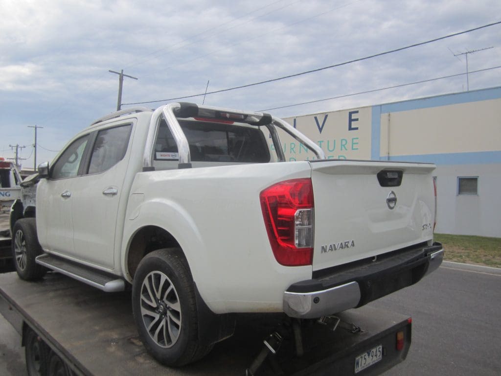 NISSAN NAVARA D23 NP300 ST-X 2.3 DIESEL WHITE 2018 WRECKING