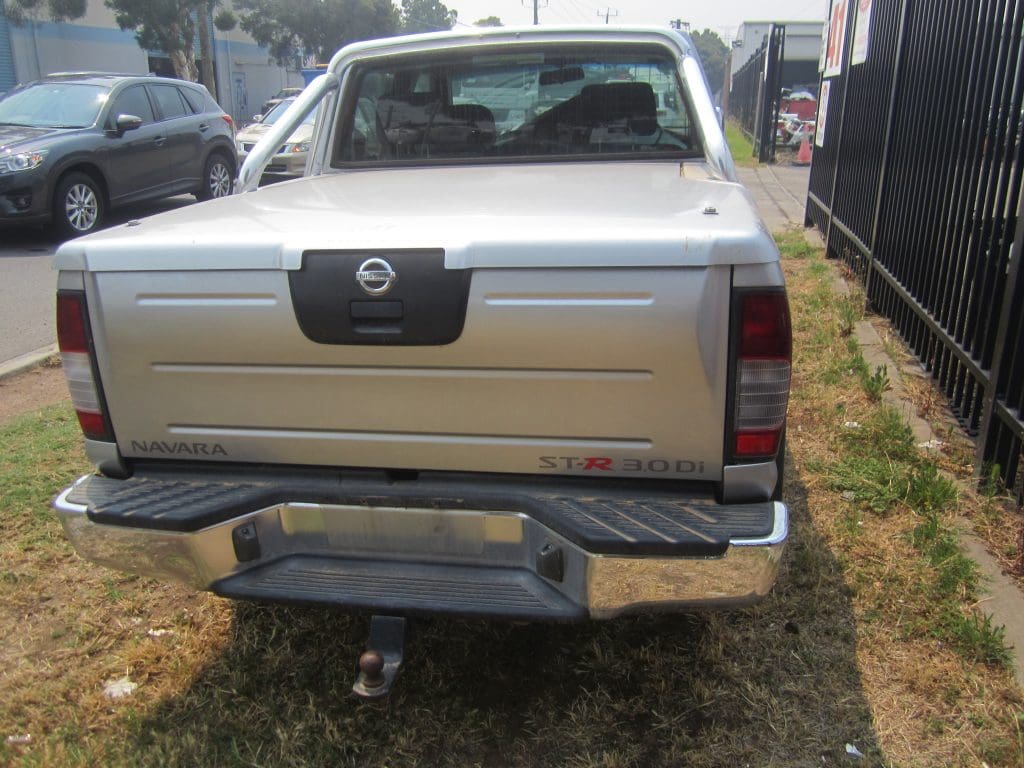 NISSAN NAVARA D22 ST-R ZD30 DUALCAB SILVER 2006 WRECKING