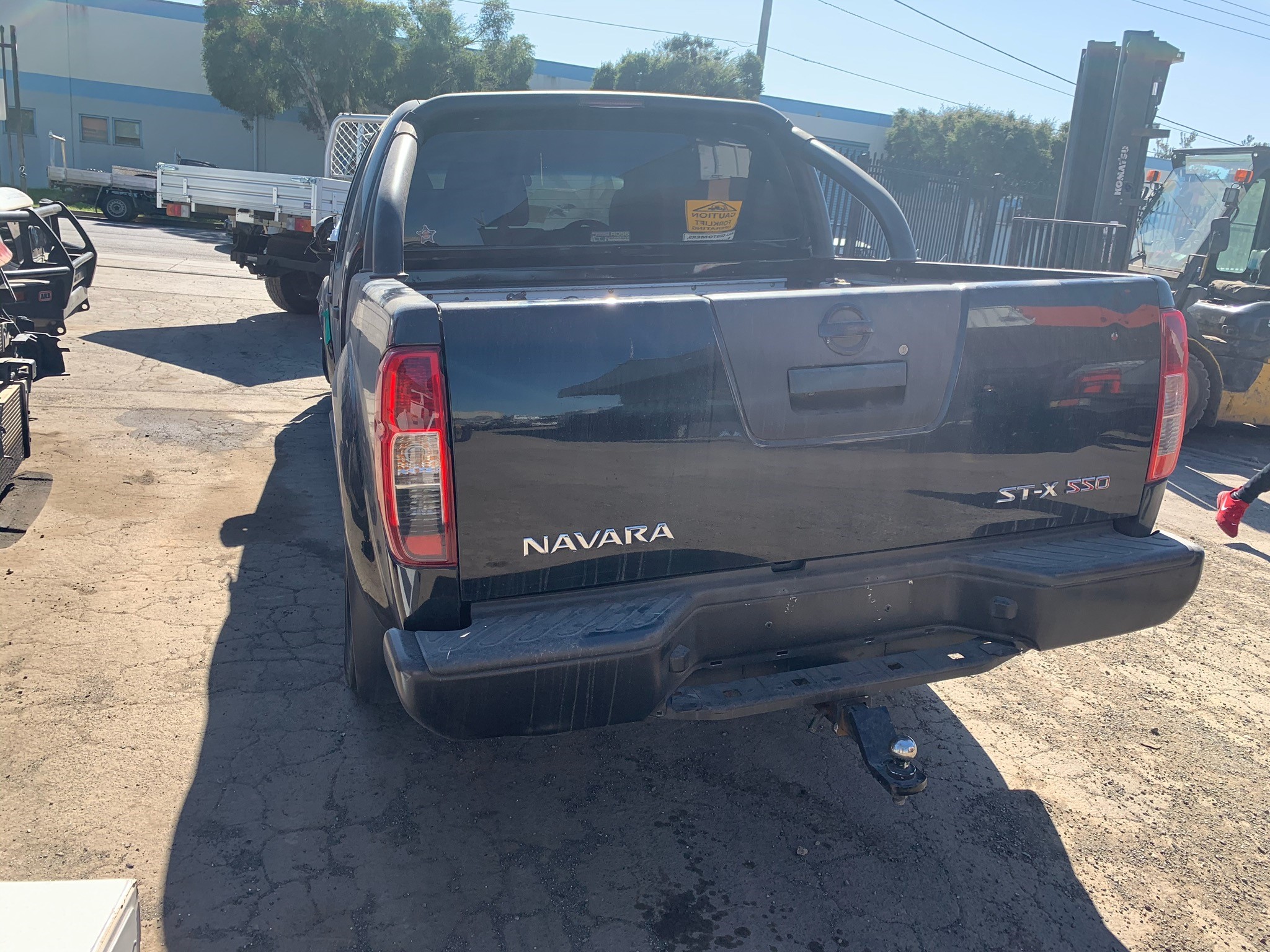 NISSAN NAVARA D40 STX-550 V6 TURBO DIESEL AUTO 2012 WRECKING