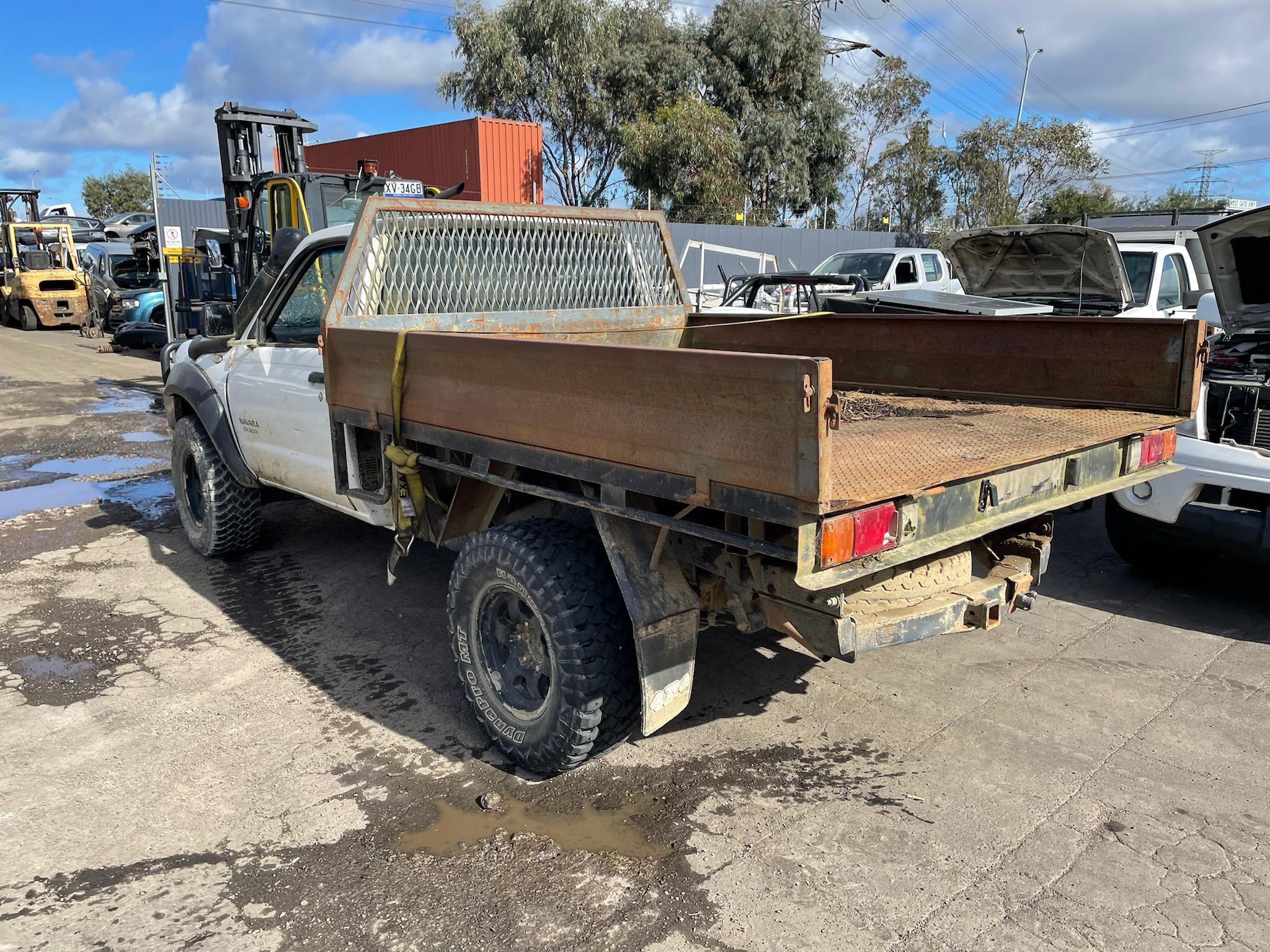 NISSAN NAVARA D22 DX ZD30 SINGLE CAB UTE WHITE WRECKING